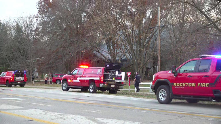 Crews called to house fire on Hononegah Road in Rockton