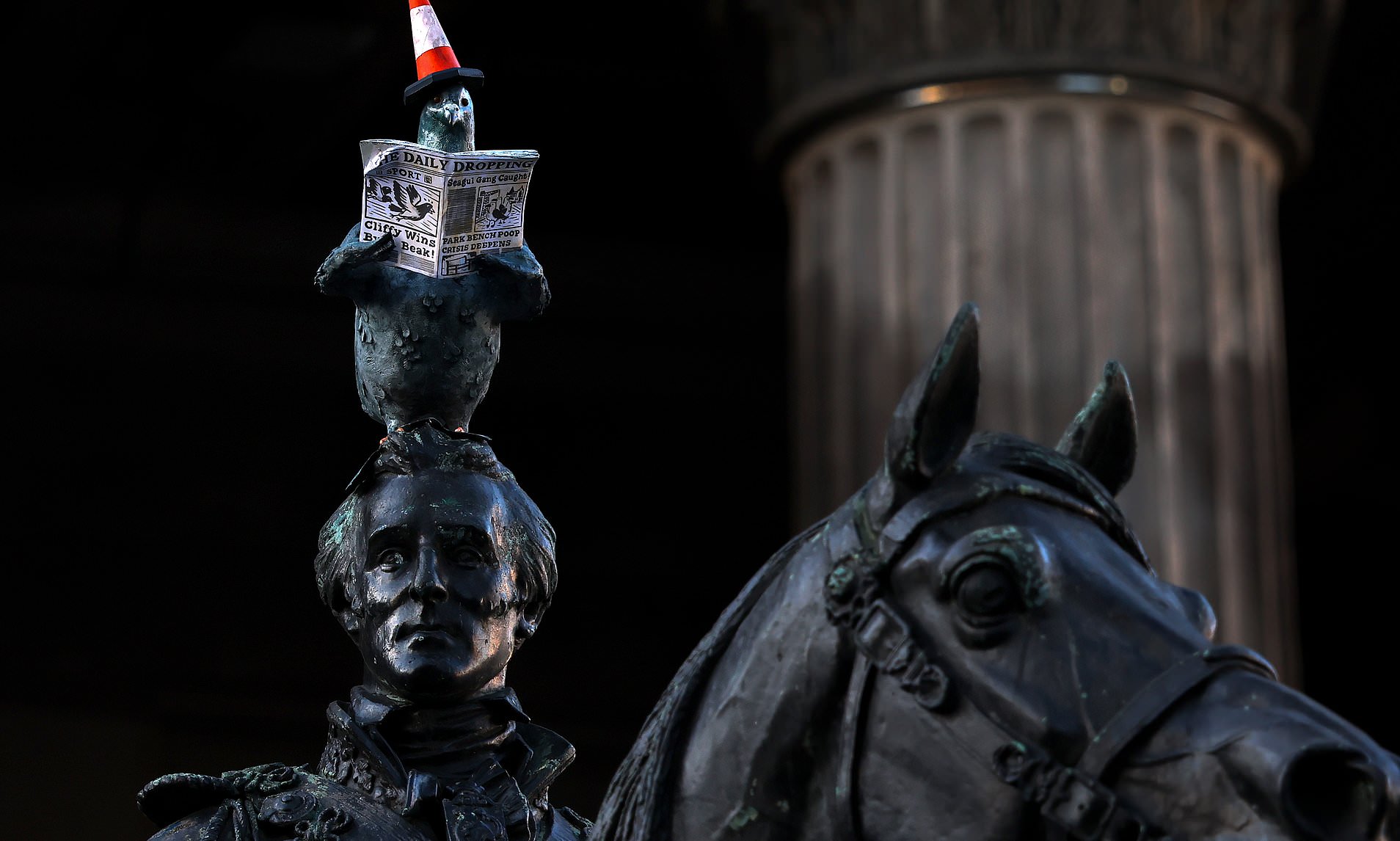 Duke of Wellington statue's surprise makeover by street artist dubbed ...