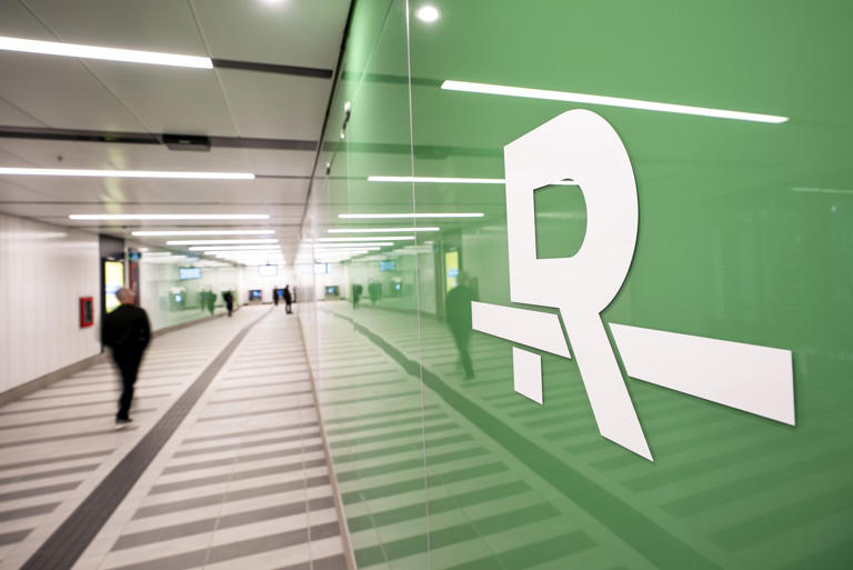 'Truly incredible': Commuters impressed with new branch of Montreal's ...