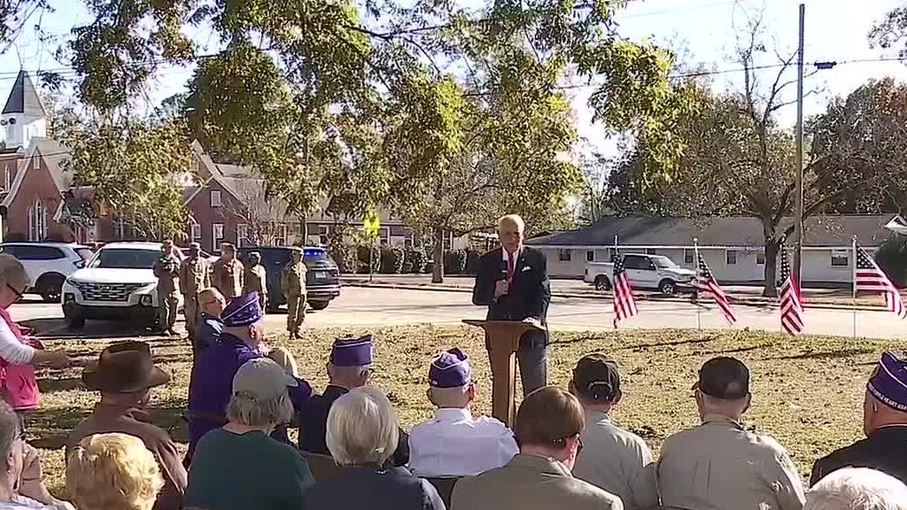 Pinckard dedicates flagpole to Purple Heart recipients