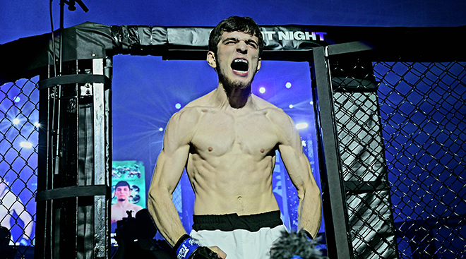 UFC 김동현 잡은 강자, 정찬성 제자에 압승 [ZFN]