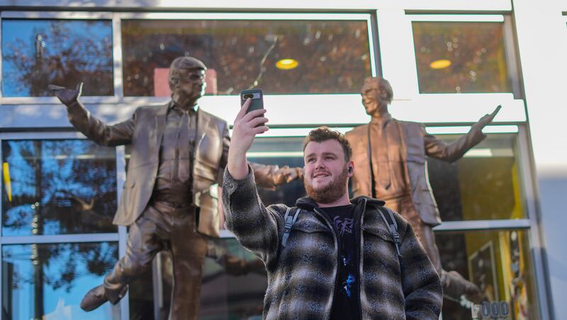 Utahns align with national sentiment on releasing Epstein documents