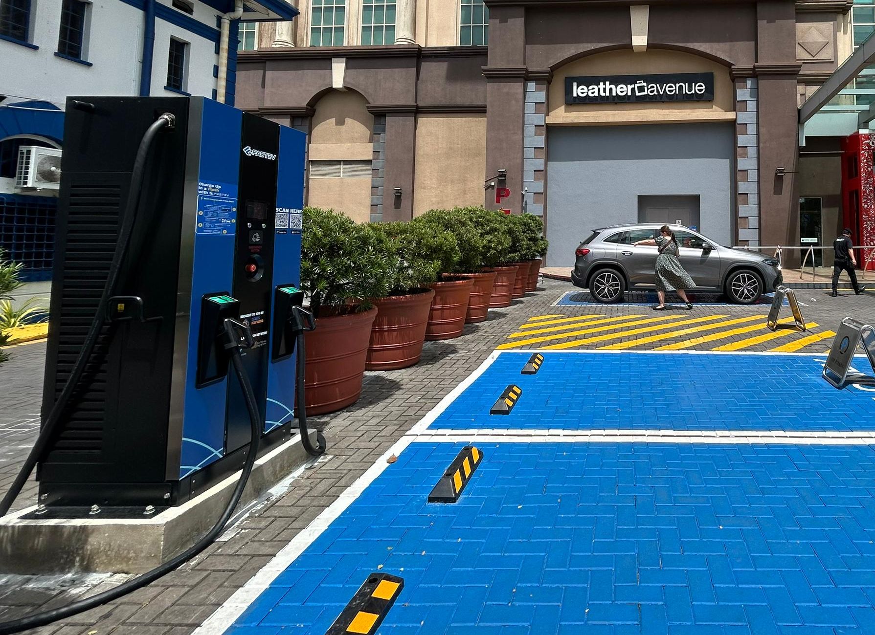 FastEV deploys 120kW DC Charger at Plaza Merdeka in Kuching, aims to ...