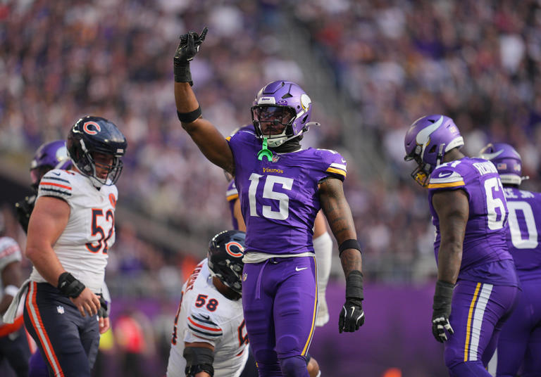 Where did Bleacher Report rank the Vikings' defense for 2026?