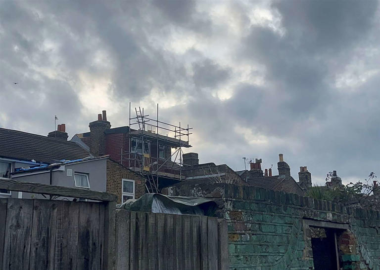 Sheerness residents angry about building work at Alma Street property ...