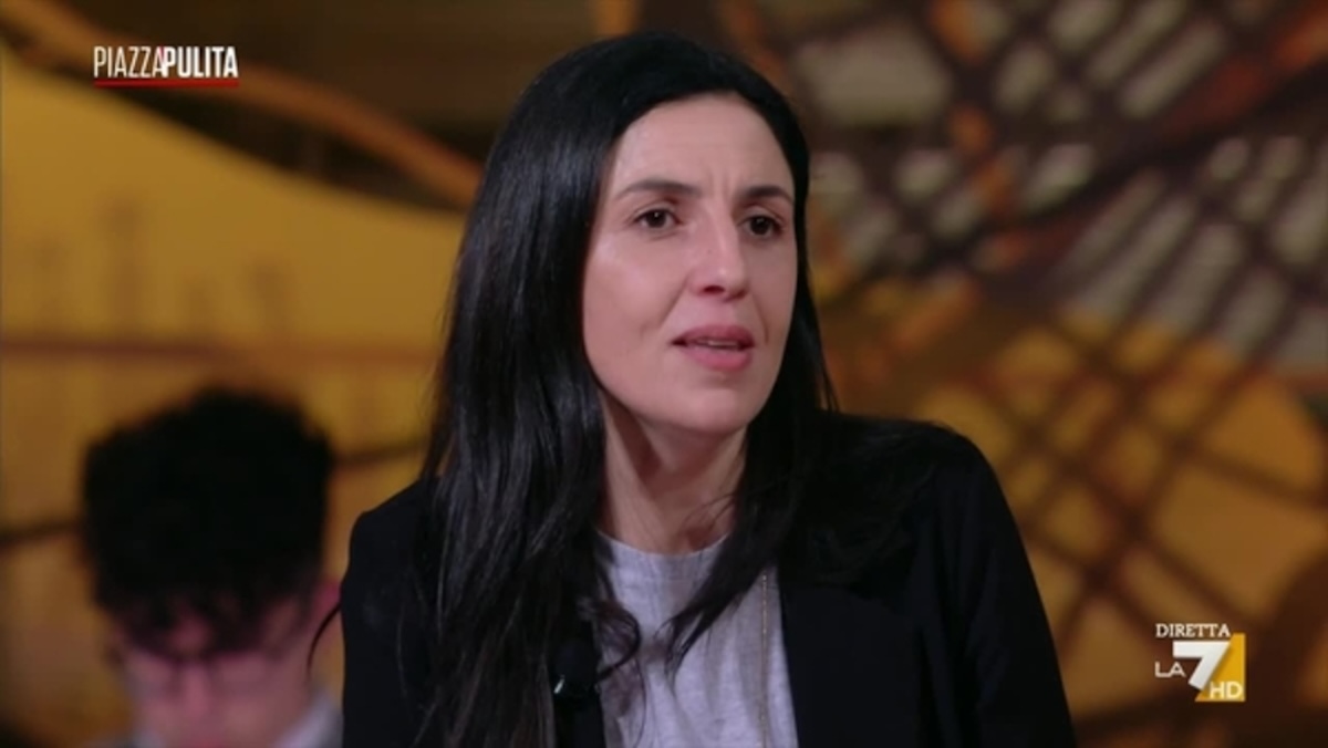 Francesca Mannocchi e la sclerosi multipla: «La malattia e la guerra ...