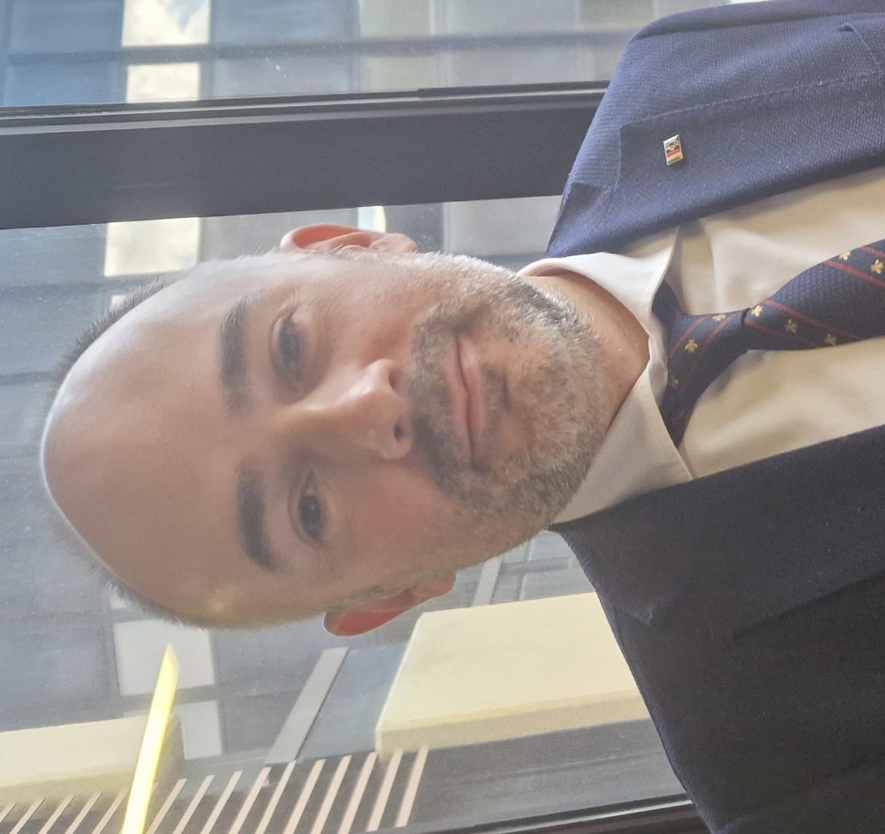 I vicini non rispettano una sentenza. Lei li fotografa, rinviata a giudizio