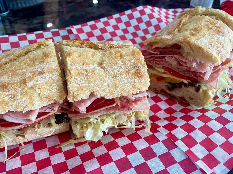 Restaurants offering Thanksgiving 2025 meals to-go in Daytona Beach ...