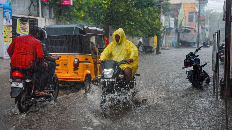 Tamil Nadu schools closed today due to heavy rains? Chennai ...
