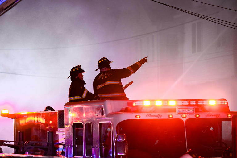 Five-alarm fire engulfs 3 homes in N.J. town