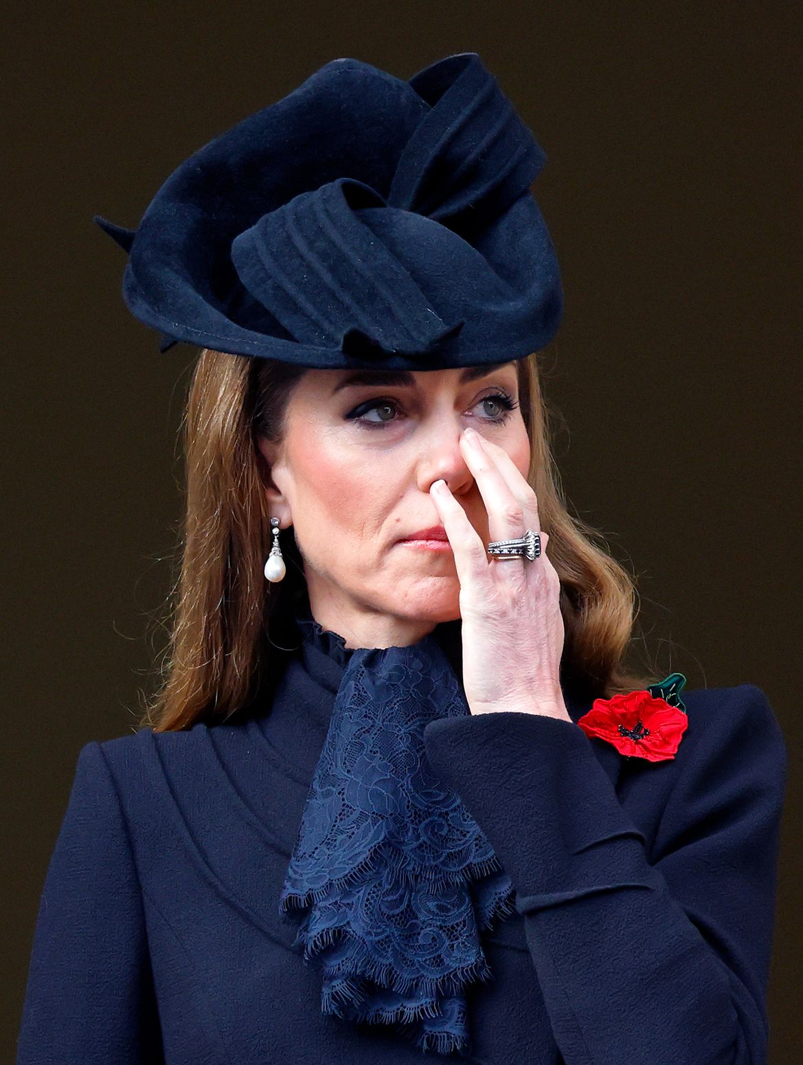 Comment Kate Middleton a donné à sa bague de fiançailles en saphir une ...