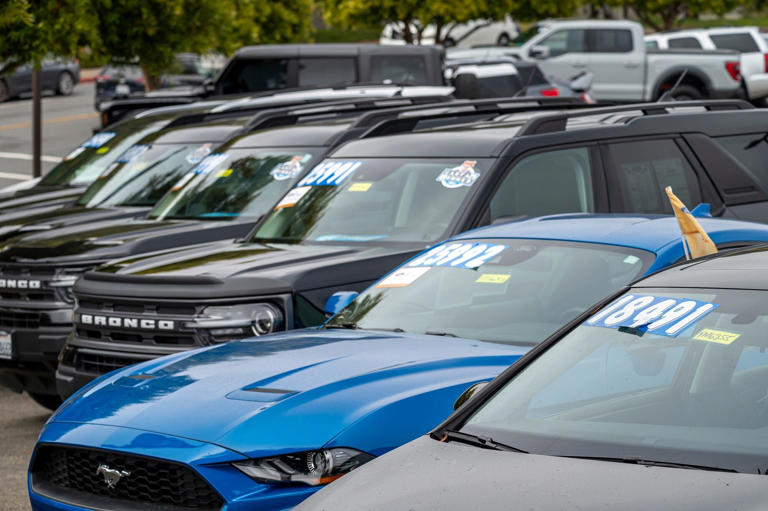Ford Taps Amazon to Let Shoppers Buy Its Used Cars Online