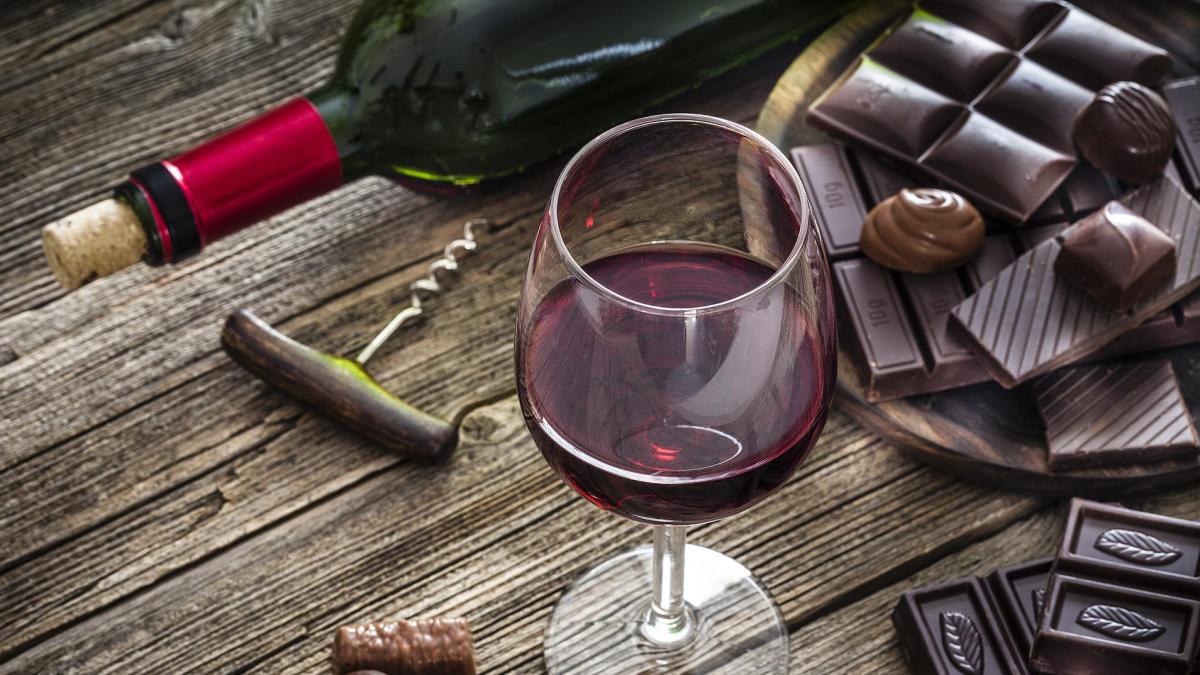 Óscar Marcos Gutiérrez, sumiller, sobre los vinos que quedan bien con ...