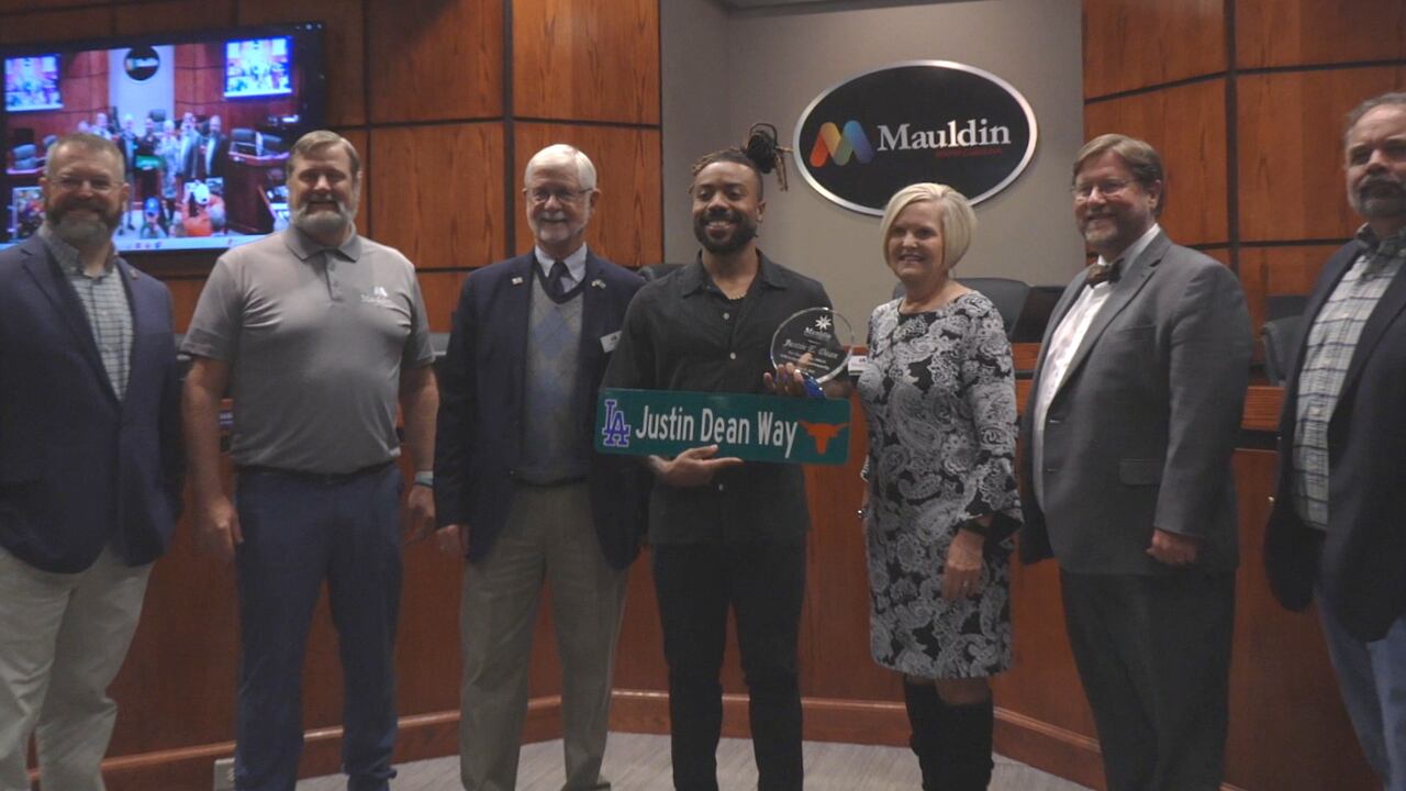 City of Mauldin honors World Series Champion, Upstate native Justin Dean