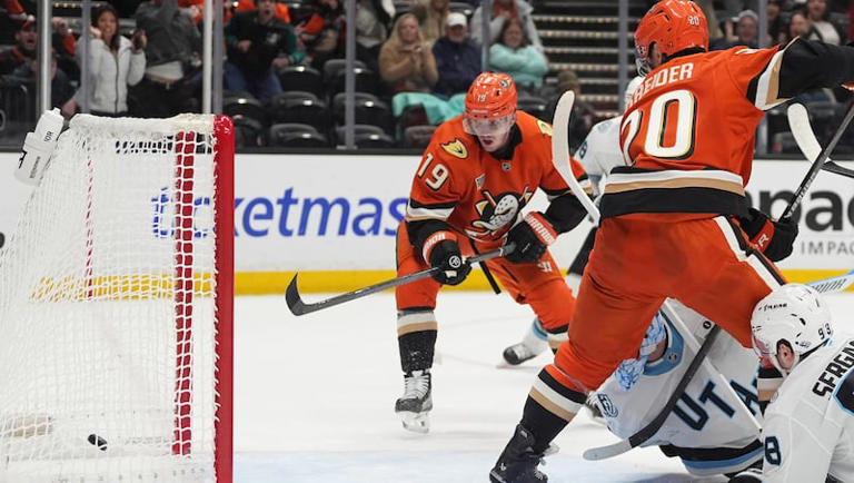 Last-minute goal strips Mammoth of win