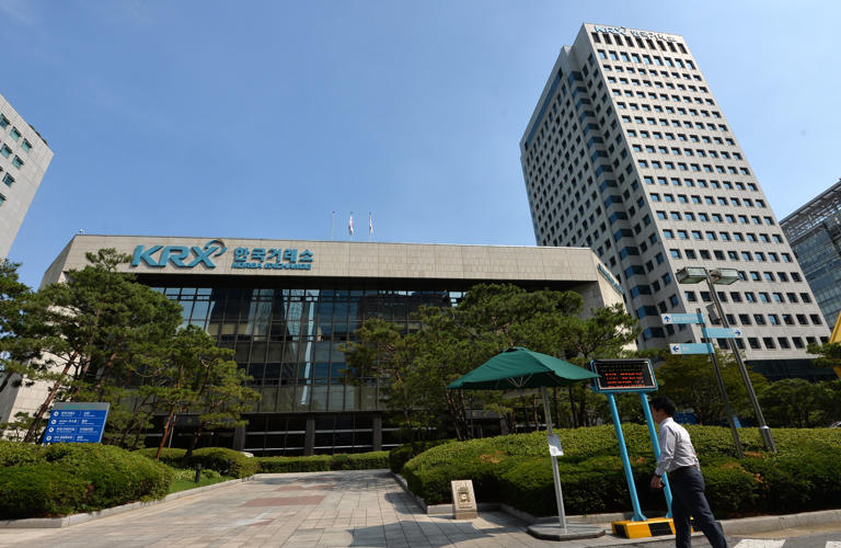 KOSPI Firms Post Record 180 Trillion Won Profit
