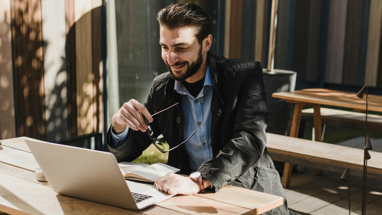 We bet you won't read this viral job application without laughing out loud