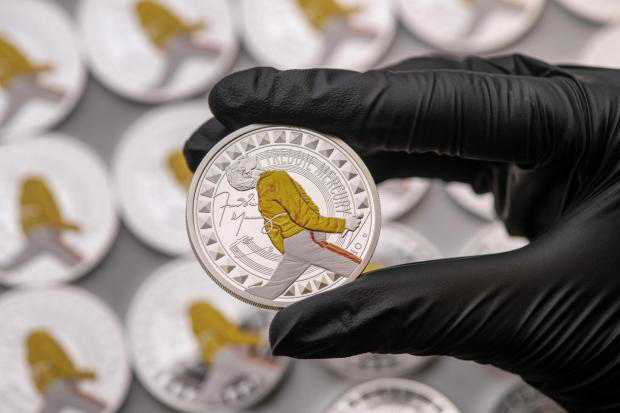 Royal Mint releases new coin design to celebrate Queen frontman Freddie ...