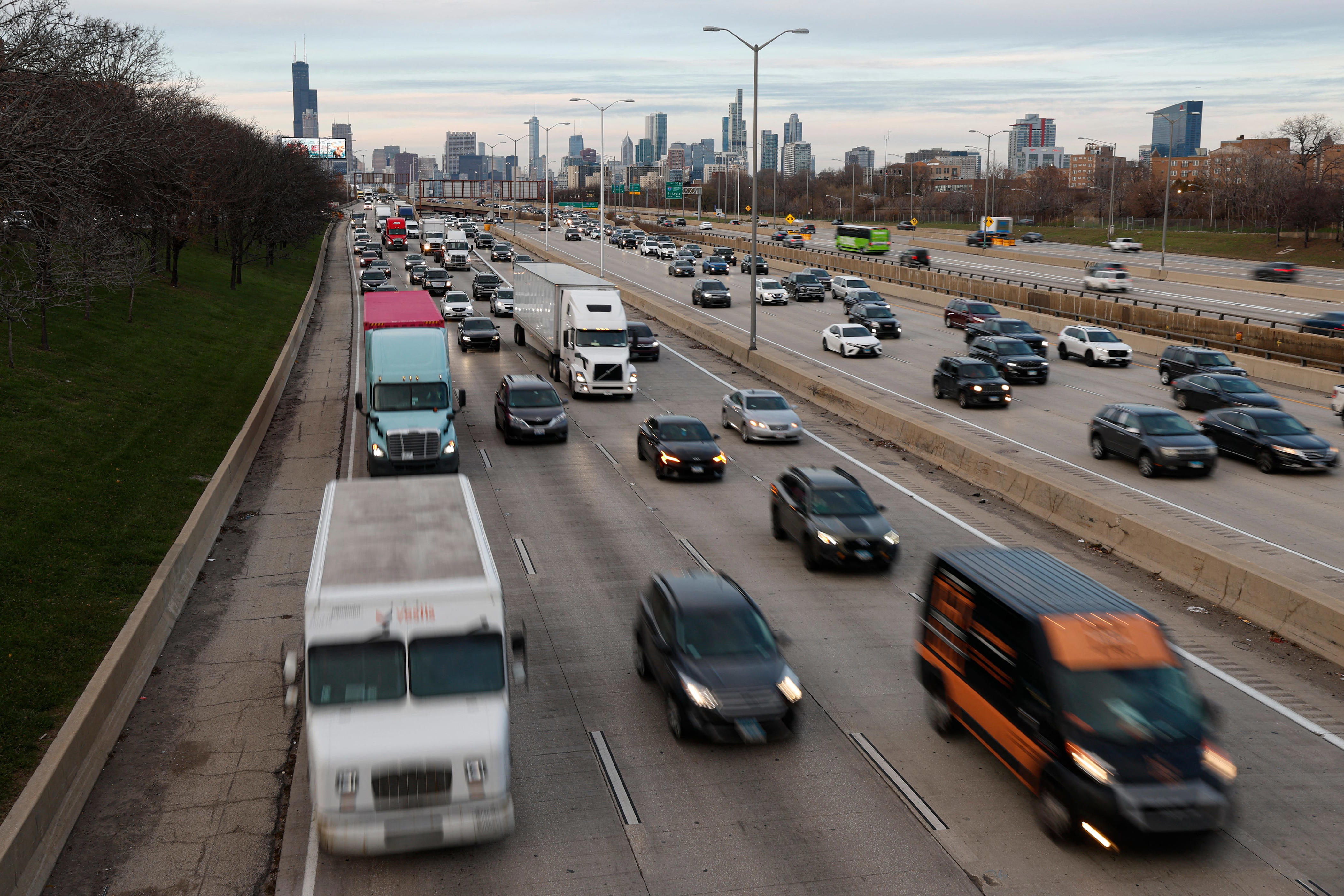How bad will Thanksgiving travel traffic be in 2025? Worse than 2024 ...