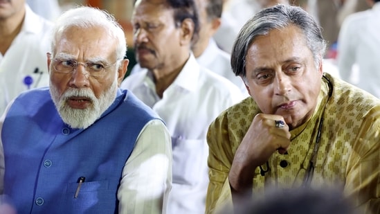 Shashi Tharoor braves cold, cough to witness PM Modi's speech, heaps ...
