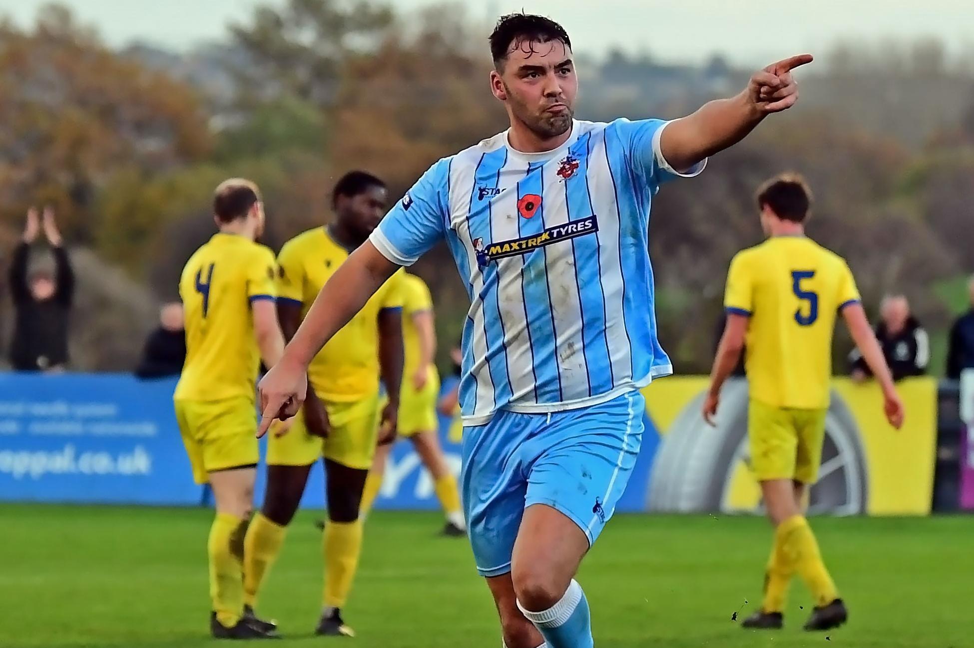 Joe Walton reaches 200 milestone as Liversedge march on at top of table