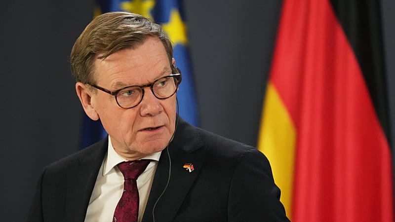 Wadephul im Westbalkan: Russisches Öl wird zur Schicksalsfrage für Serbien