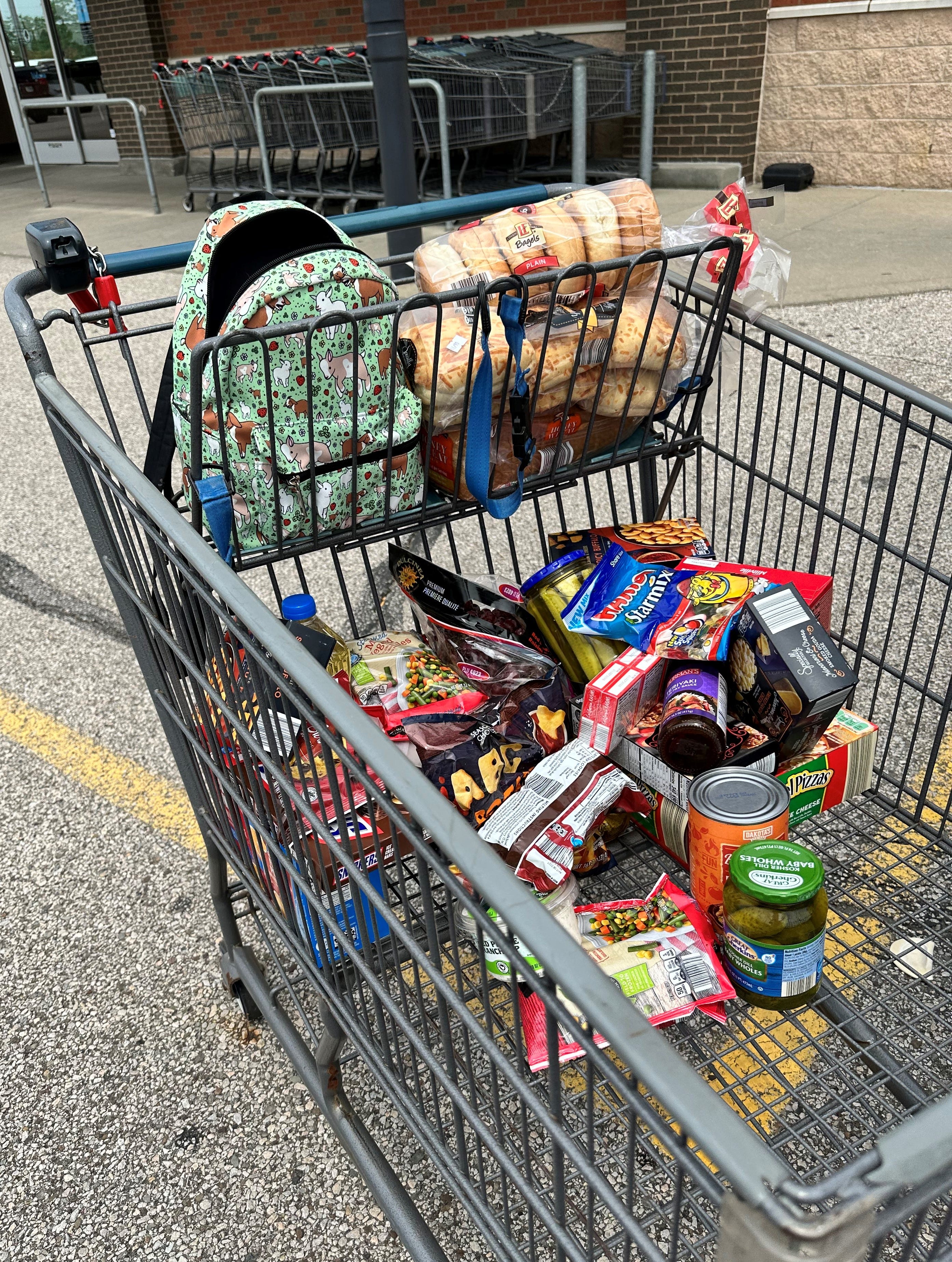 What Lubbock grocery stores are open, have reduced hours on Thanksgiving?
