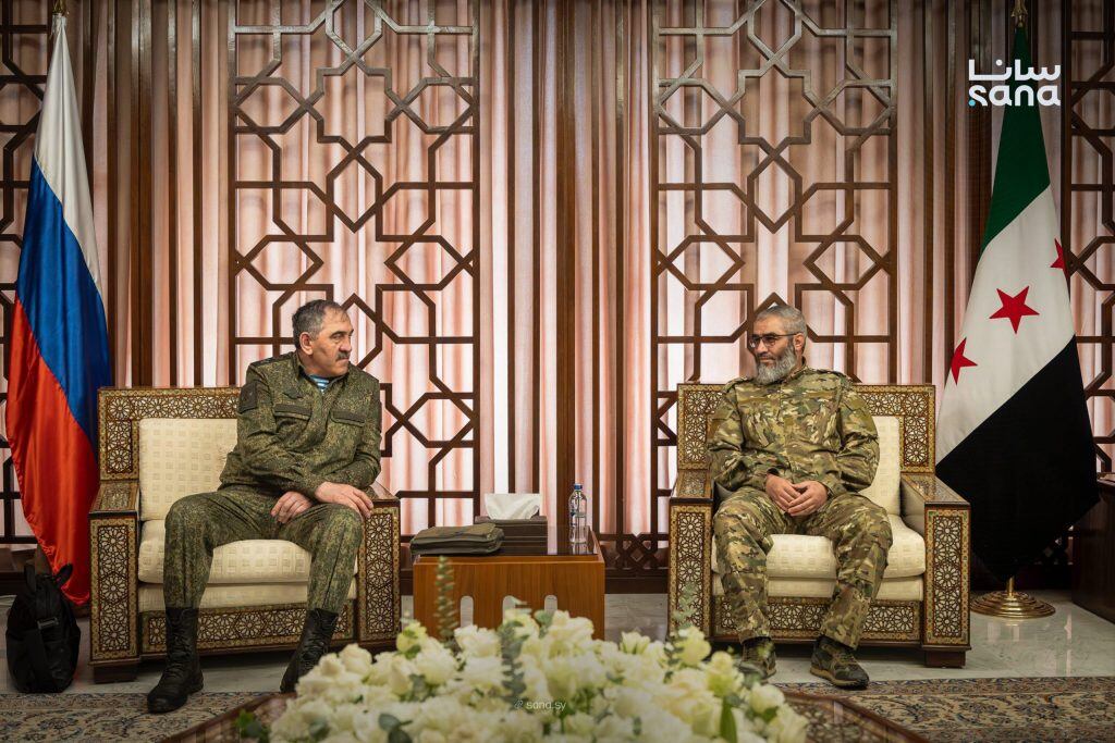 Syrian and Russian defence officials tour southern Syria