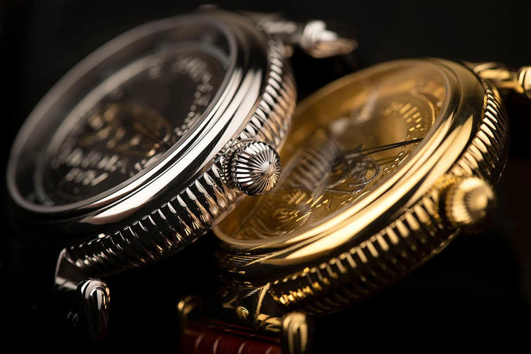 PM Modi Spotted Wearing A ₹60,000 Luxury 'Roman Baagh' Watch With 1947 ...