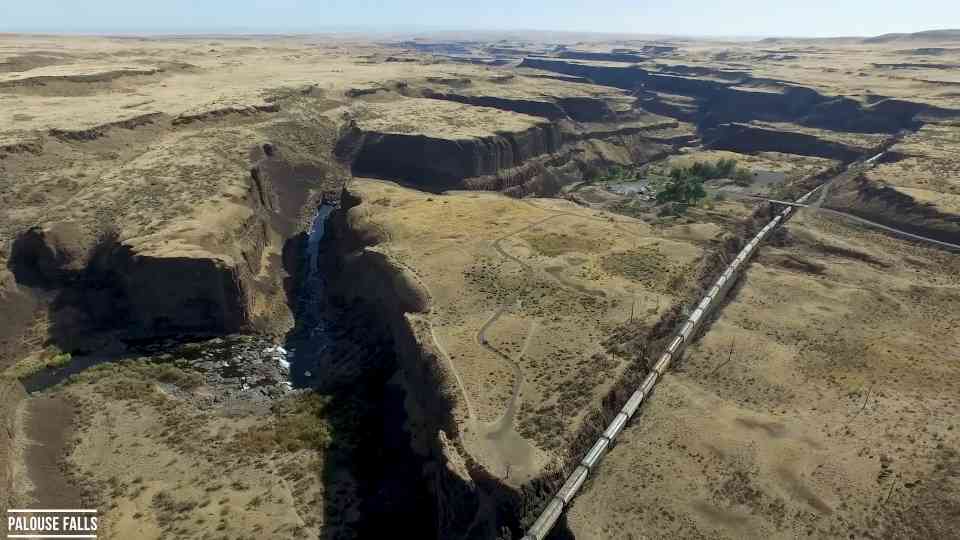 The megaflood that erased a landscape in a single day