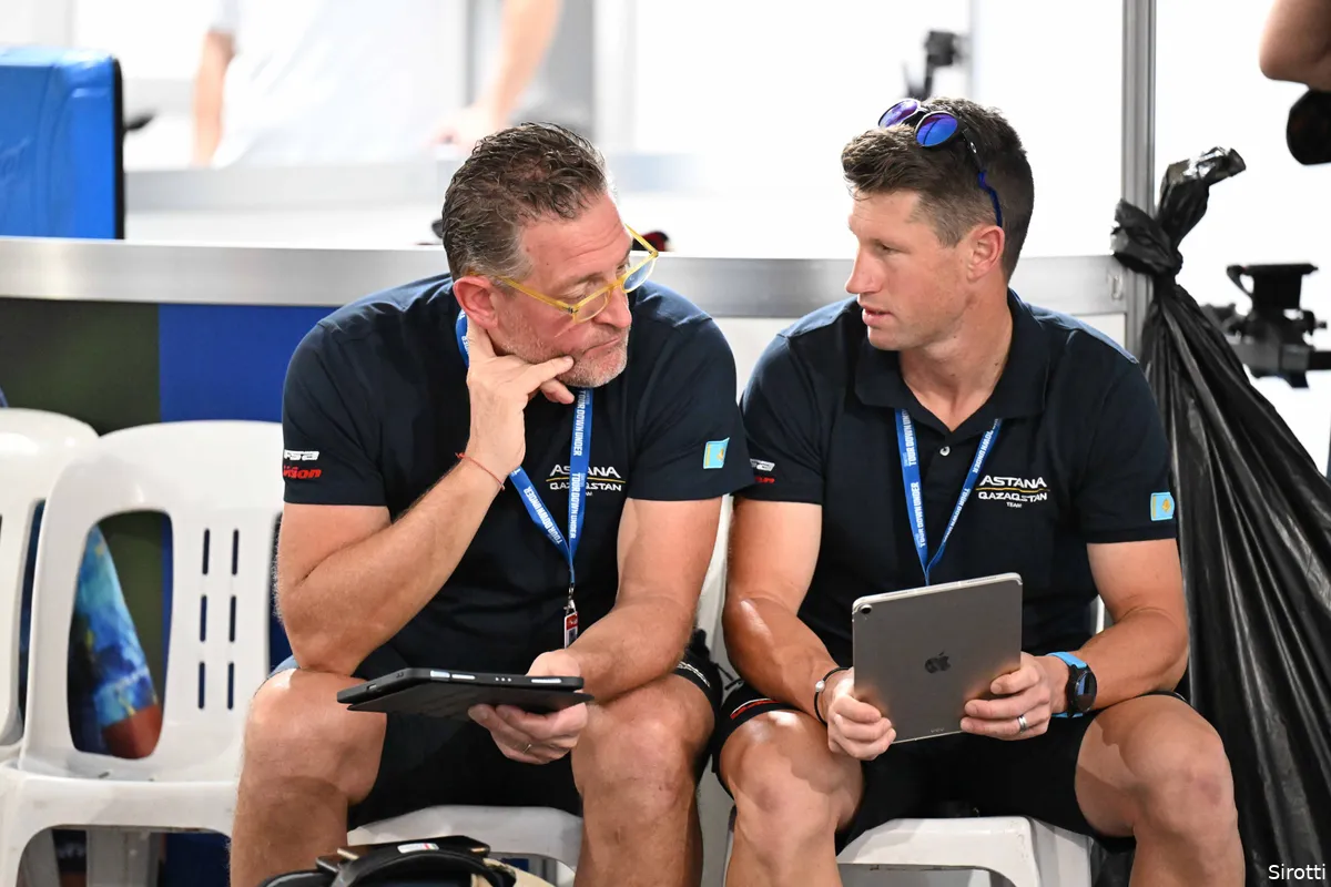 New challenge for Mark Renshaw, who is going to lead Olav Kooij and his ...