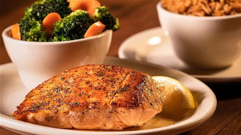 Texas Roadhouse Only Serves 2 Fish Entrees: Here's What They Are