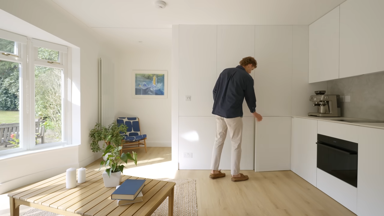 Large living room to tiny apartment, UK 34sqm - 365sqft