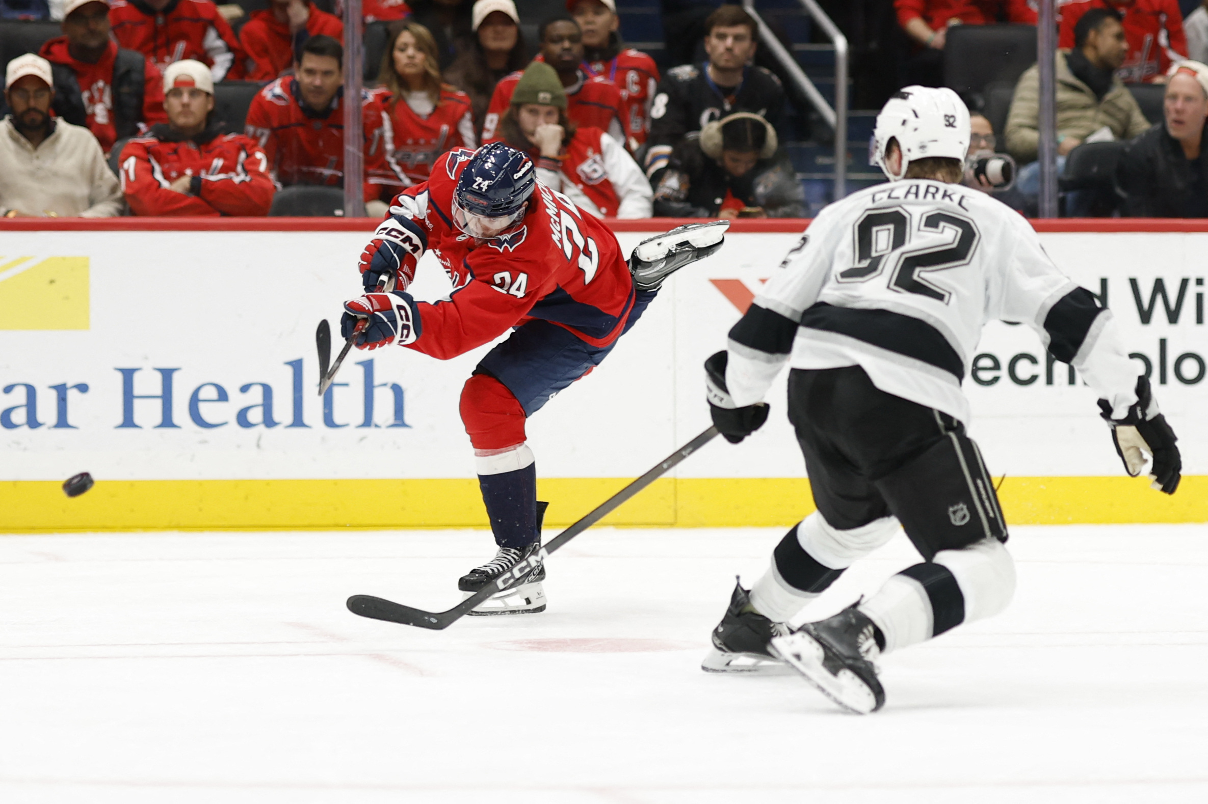 Connor McMichael shifted to wing and rediscovered a spark for the Capitals