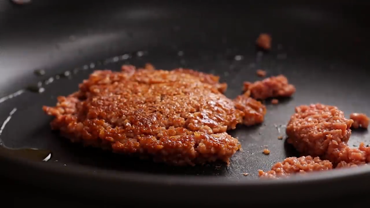 How Orange Juice Pulp Will Revolutionize Plant-Based Meat