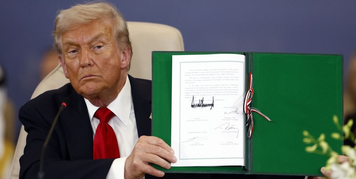 Trump accused of using autopen for pardons after attacking Biden