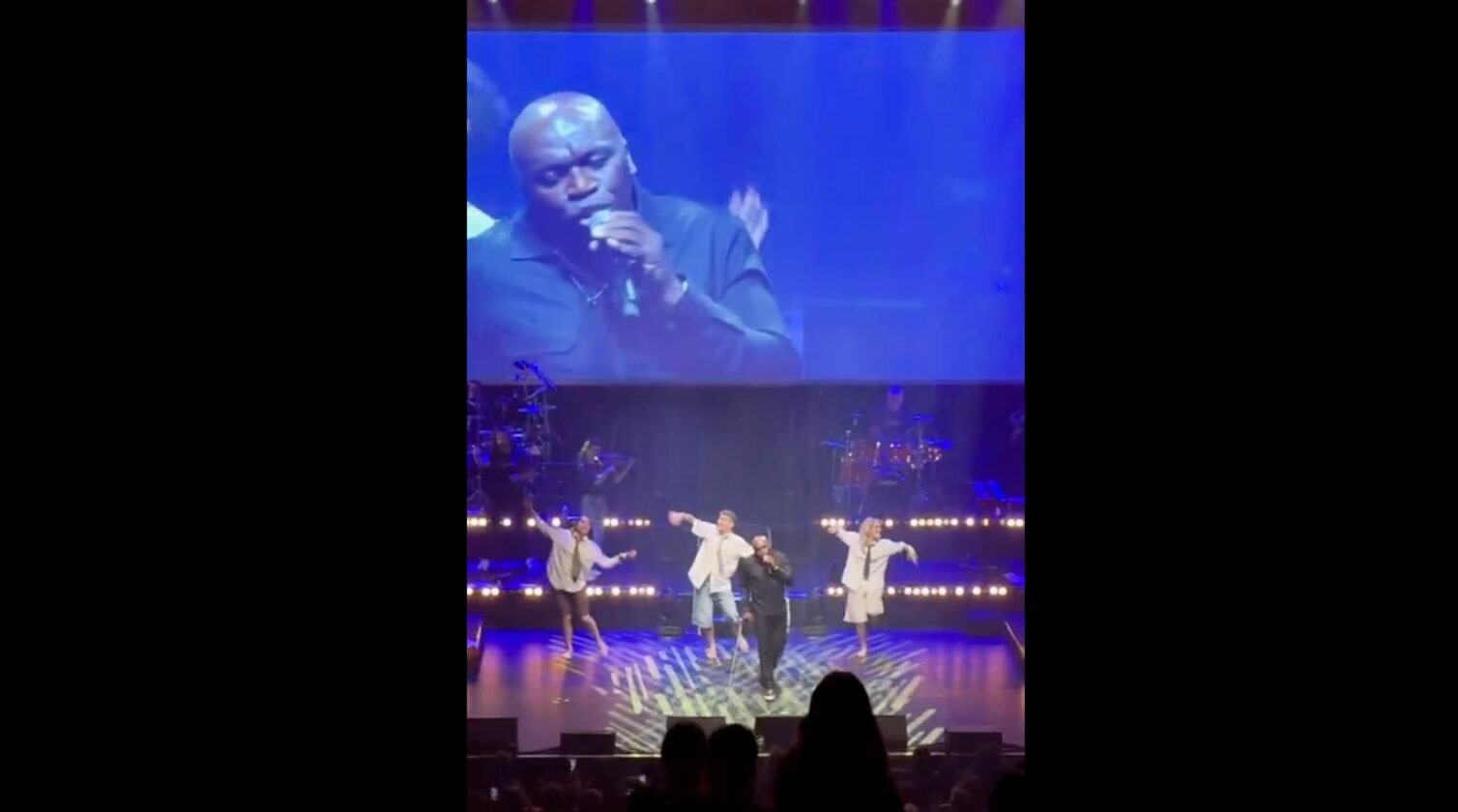 Le papa de Kylian Mbappé chante du Barry White