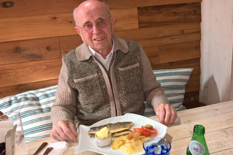 Northern Ireland's oldest man celebrates his 107th Birthday and ...