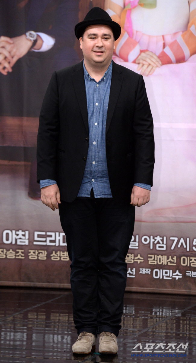Sam Hammington came home unexpectedly saying he was a William Bentley ...