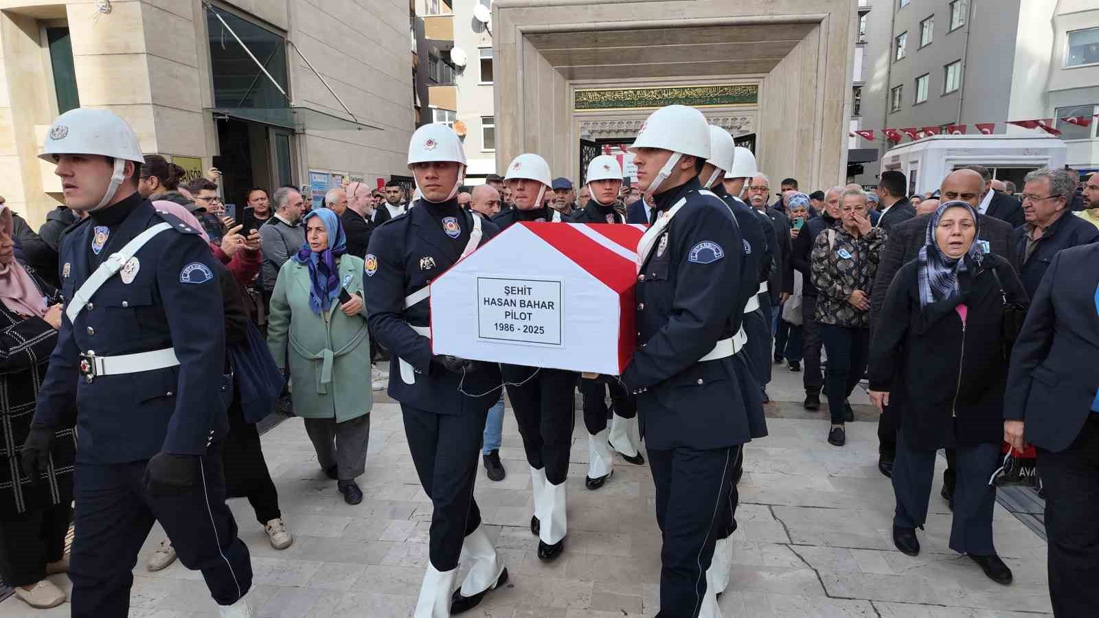Pilot Hasan Bahar’ın baba evinden helallik alındı