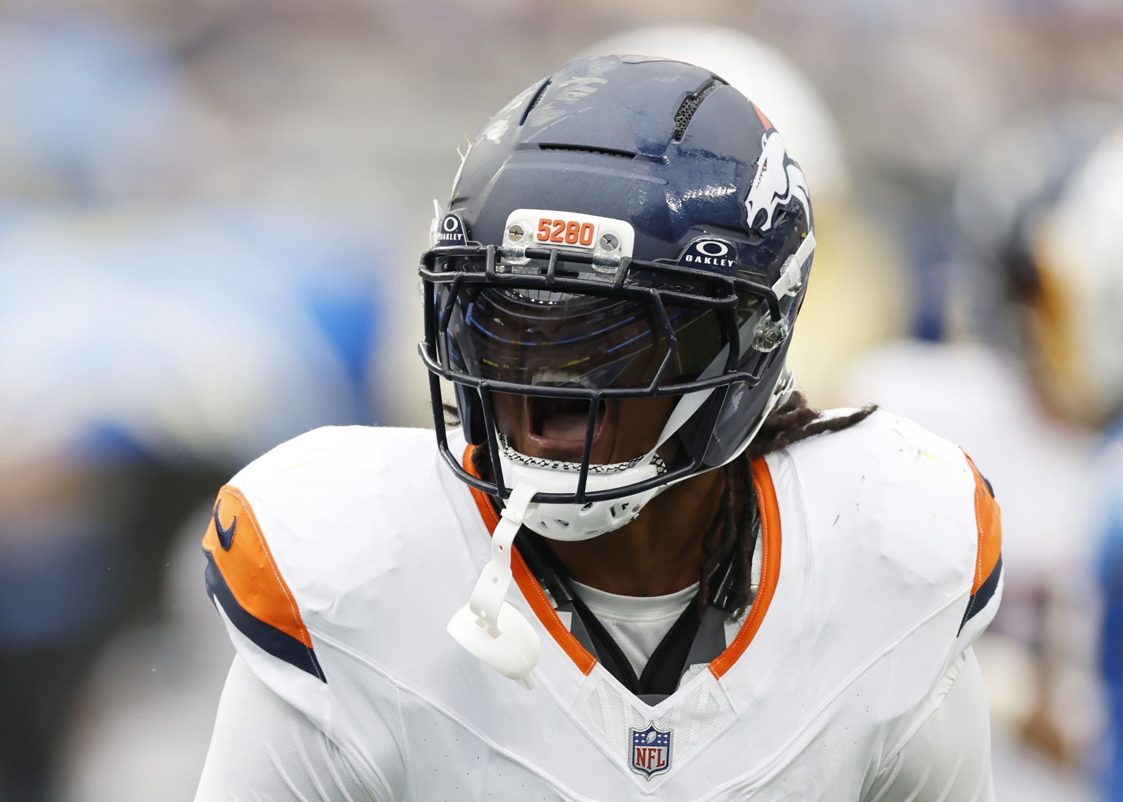 Nik Bonitto had an amazing reaction to Broncos’ last-second win vs. Chiefs