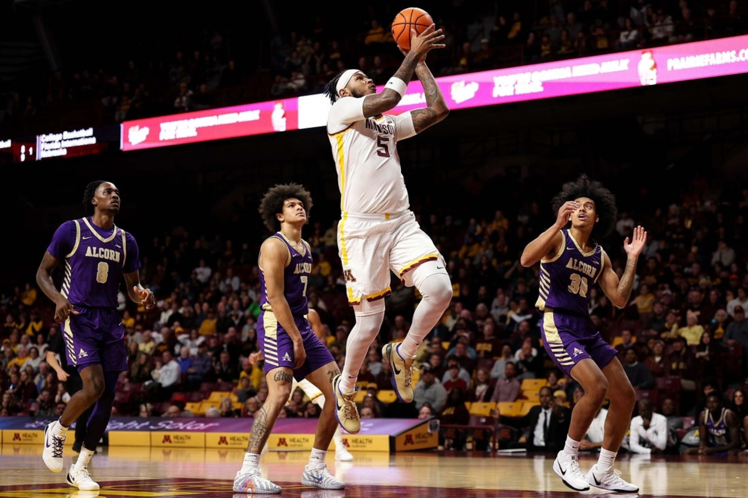 Minnesota puts focus on foul line ahead of Chicago State matchup