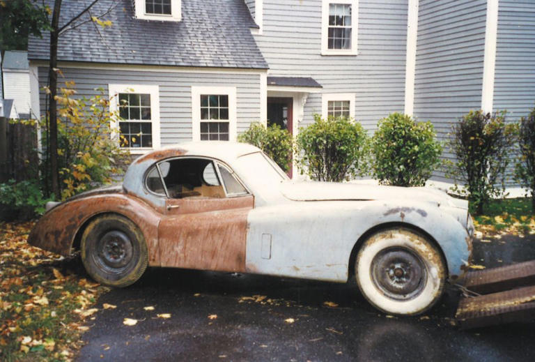 A DIY’er Transforms This 1951 Jaguar XK120 From Barn Find to Dream Car