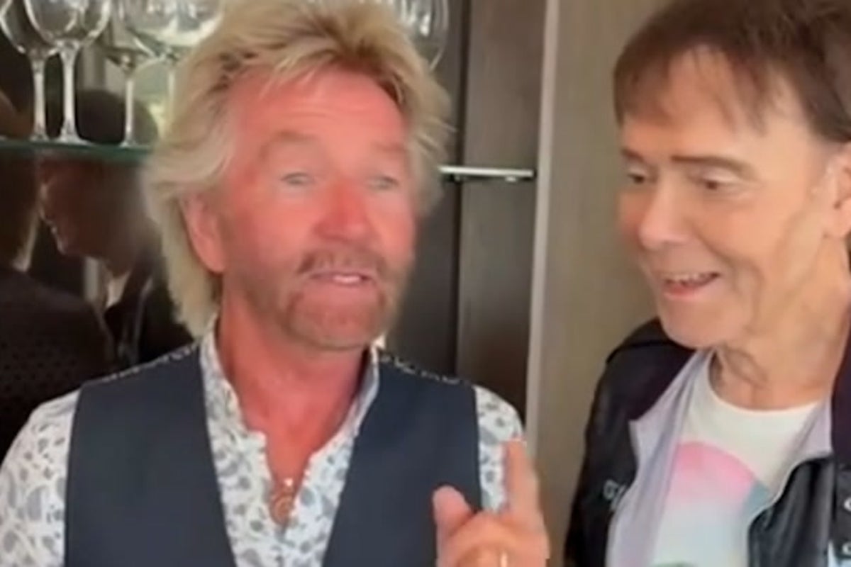 Noel Edmonds and Cliff Richard reunite in heartwarming video