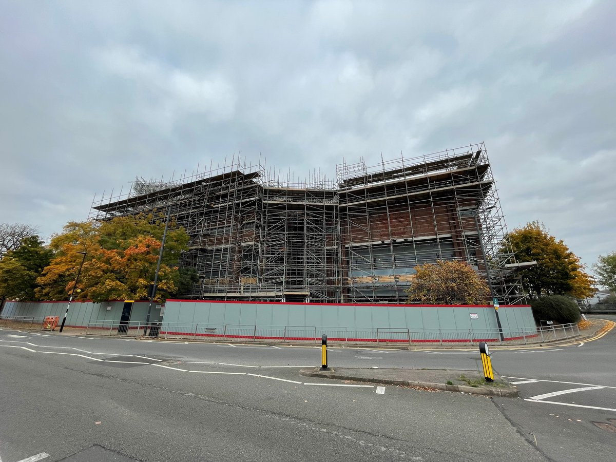 New delay to reopening crown court after crumbling concrete closure