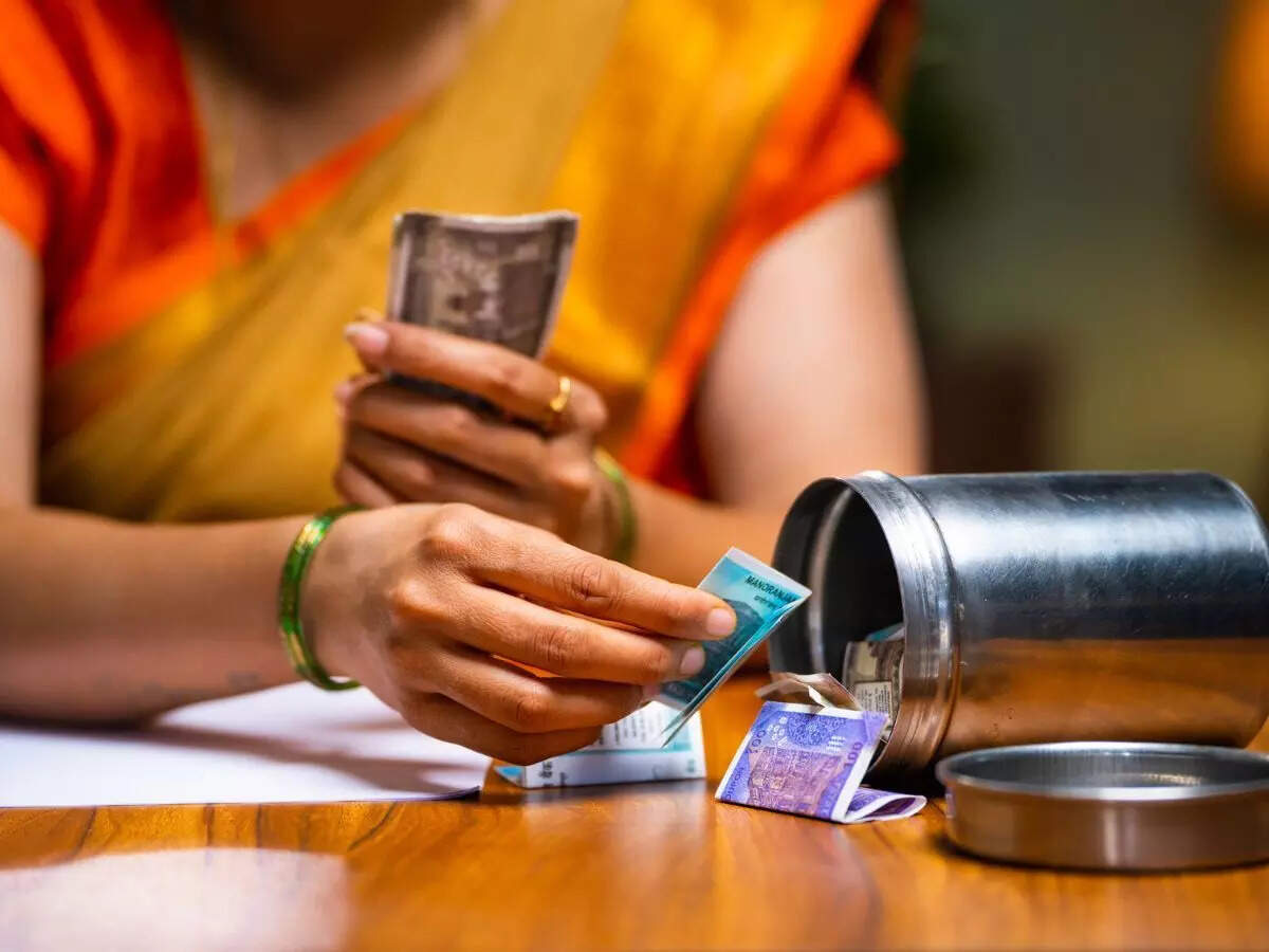 Want to build wealth? CA reveals a simple saving formula for stress ...