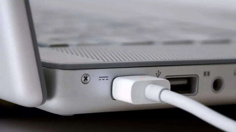 Is it safe to keep your laptop plugged in all the time; here’s the answer