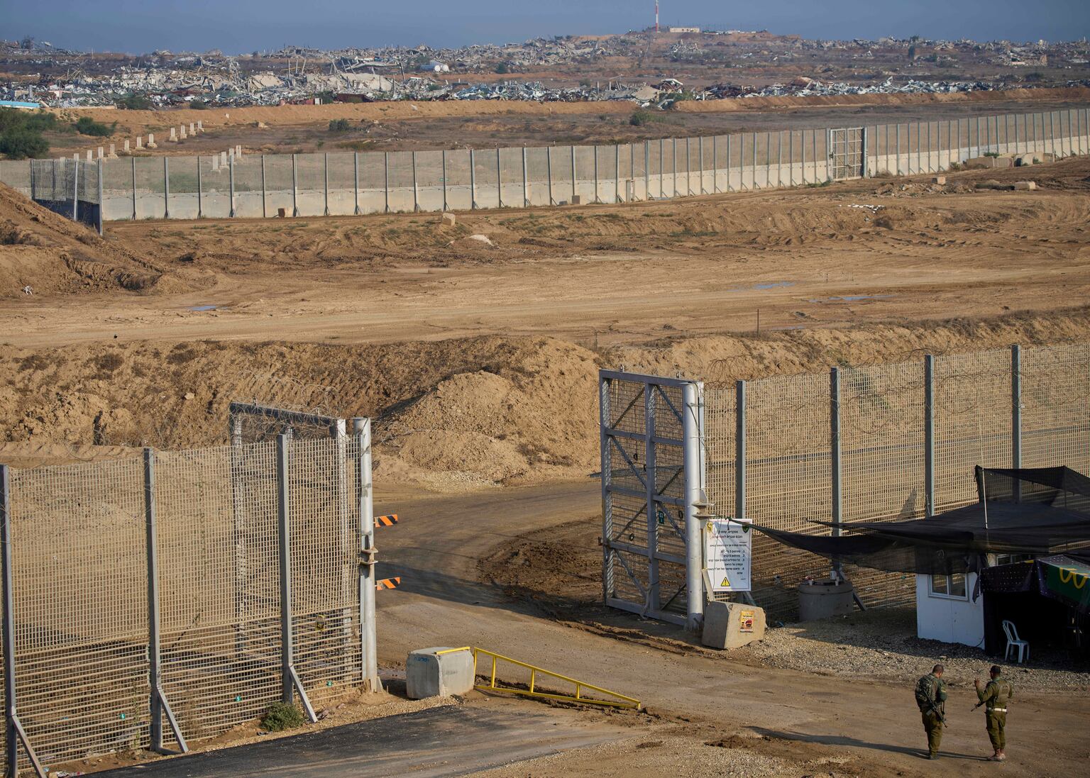 One Israeli killed and three wounded in West Bank attack