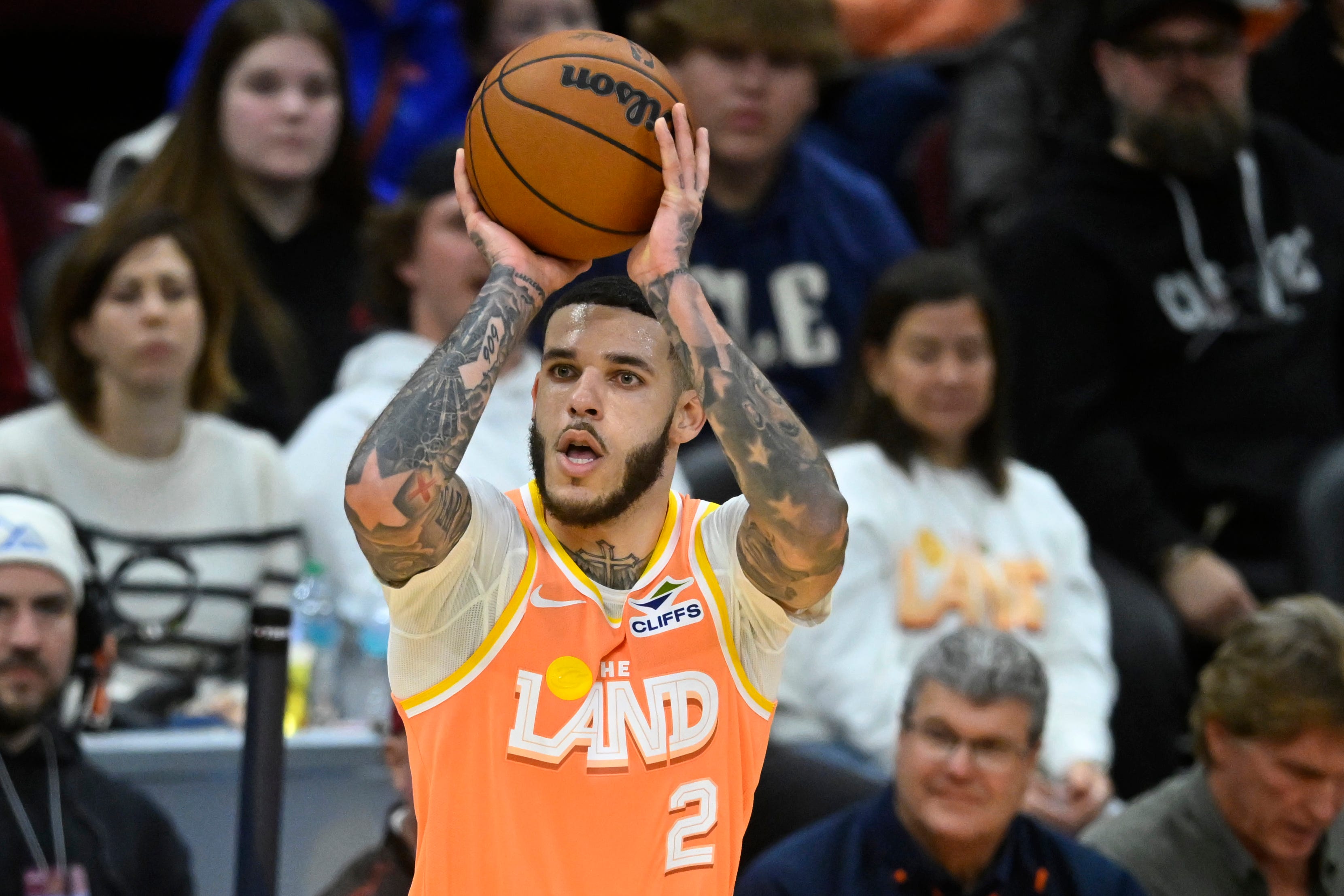 Cavs score vs Hornets. Live Cavaliers game updates and highlights