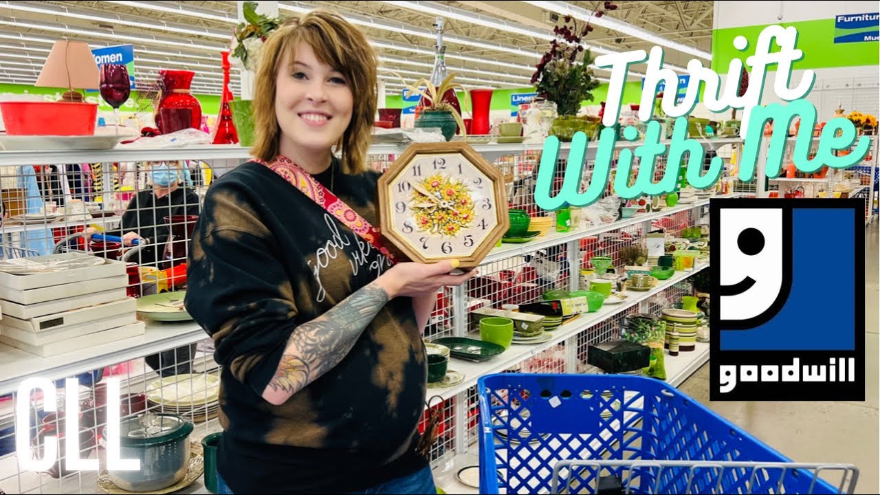 Goodwill was packed | Thrift with me for eBay | Reselling